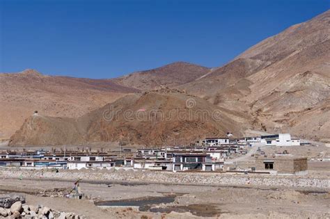Hills Of The Qomolangma National Nature Preserve Chomolungma Nature