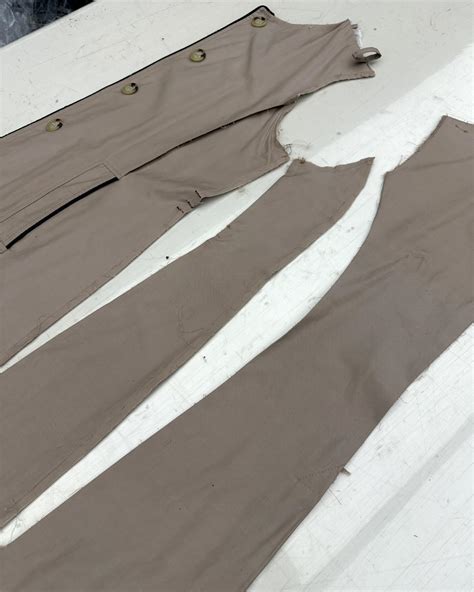 플랫패턴디자인 이번에는 영화 의상 디자이너 영진님을 초청하여 직무 Qanda 시간을 가졌습니다 👨🏻‍💻 영화 의상 업계에 대한 실질적인 정보와 의상팀의 구조 및 각 팀 간