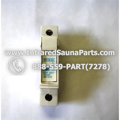 Fuse Block Rt18 32 10x38 32a 380v~ Fuse Blocks