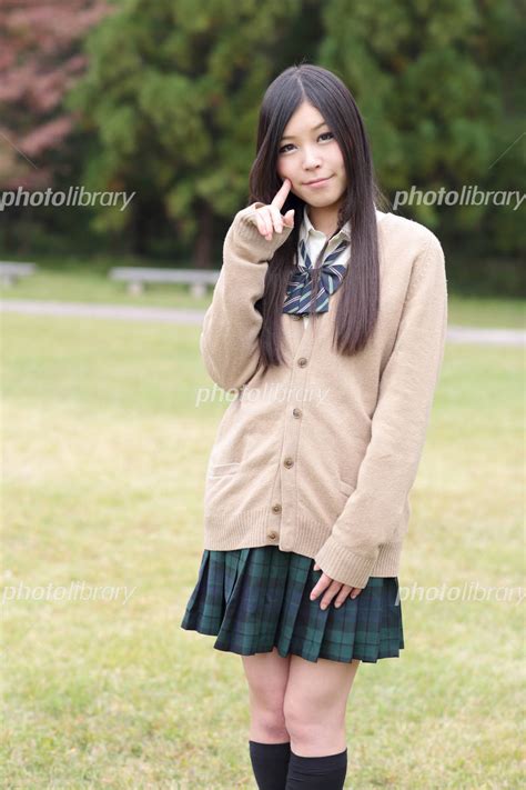 女子高生投稿画像364枚and中学女子裸小学生少女11歳peeping Imagesize 600x450