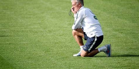 Bleus Deschamps Convoque Tous Les Champions Du Monde Sauf Mandanda