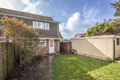 Courtlands Close Goring By Sea Worthing Bn12 4 Bedroom Semi Detached