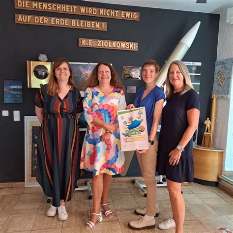 Tag Der Kleinen Forscher Kinder Entdecken Das Weltall In Der Sternwarte Suhl Mint Th Ringen