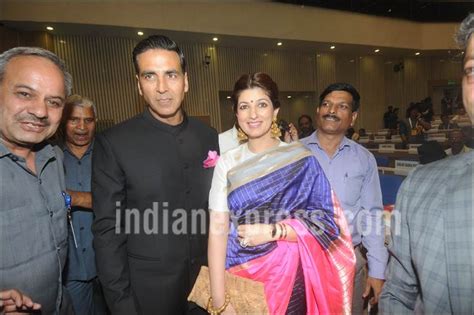 Twinkle Khanna Celebrates ‘trophy Husband Akshay Kumar As He Says ‘i