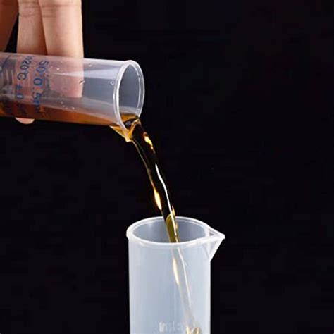 Polypropylene Molded Hexagonal Base Measuring Cylinder 500ml Implemental