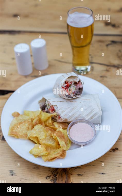 Doner kebab chips hi-res stock photography and images - Alamy