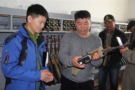 АЙМГИЙН ИТХ ЫН ТӨЛӨӨЛӨГЧИД ЗЭВСЭГТ ХҮЧНИЙ 330 ДУГААР АНГИЙН ҮЙЛ АЖИЛЛАГААТАЙ ТАНИЛЦЛАА