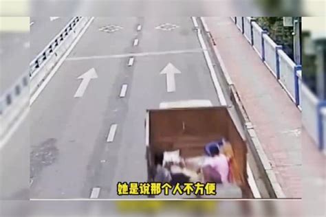 司机好心搭载老人去医院却被人举报老人坐货厢，司机被罚1000元！老人举报货厢