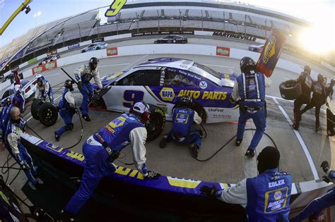 NASCAR Xfinity At Martinsville Speedway Preview