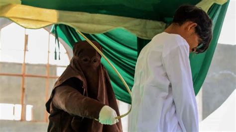 Perkosa Gadis Pria Di Malaysia Divonis Penjara Tahun Plus Cambukan Rotan