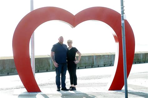 Kirkcaldys New Giant Red Heart Become Focal Point Of Esplanade