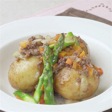 野菜たっぷり！ じゃがいものそぼろあんかけ Mamatasママタス