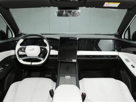Geely Galaxy L7 Phev Suv Seen From All Sides In China