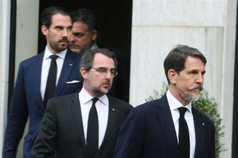 Στο Μέγαρο Μαξίμου οι τρεις γιοι του τέως βασιλιά Κωνσταντίνου Στη
