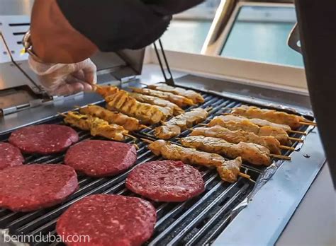 یات پارتی در مارینای دبی تفریحات دبی