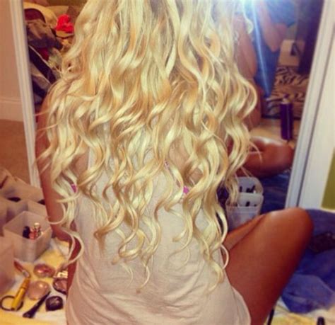 Long Platinum Blonde Curly Hair Blonde Curly Hair Natural Long Blonde Curly Hair Curly Hair