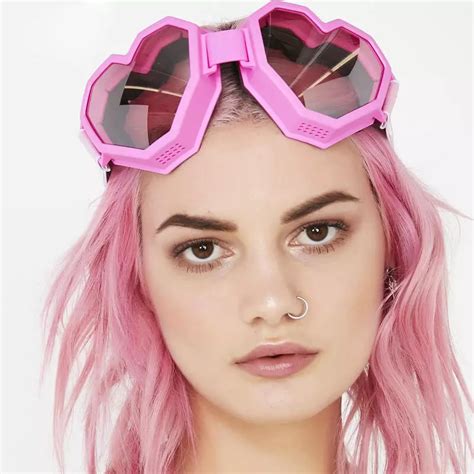 Heart Shaped Goggle One Piece Women Sunglasses Oversized Gradient Lens Eyeglass Goggle