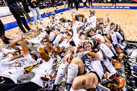 Too Much Texas As Longhorns Sweep Louisville For Ncaa Volleyball Title