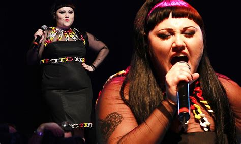 Beth Ditto Talks To The Advocate About Being A Plus Size Rocker Daily