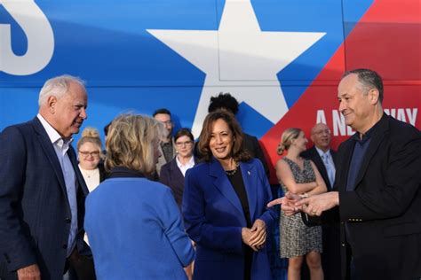 Kamala Harris Makes Surprise Appearance On First Night Of Democratic