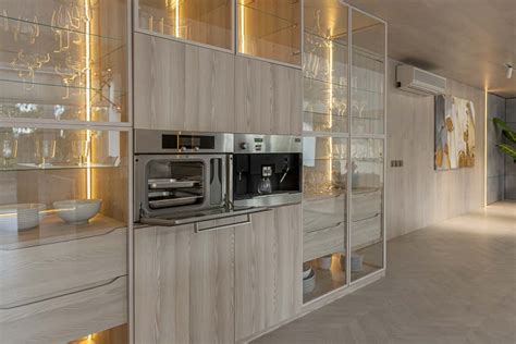 Alluring Glass Showcase Designs For Your Home Interiors