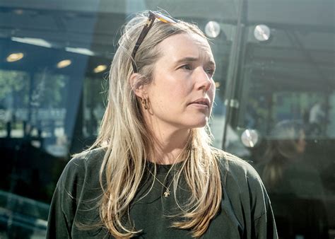 ‘er Zal Straks Echt Geen Leger Met Berenmutsen Door Brussel Marcheren