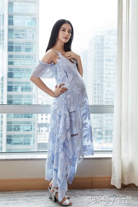 姚晨曬大肚子孕婦照，肚子圓圓，懷疑是女兒 每日頭條