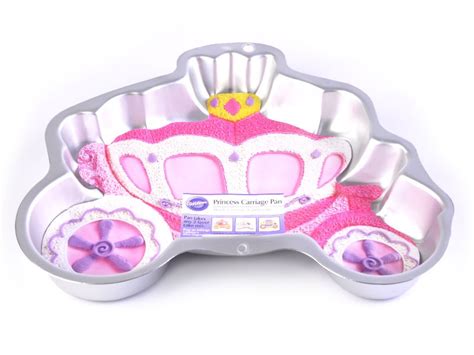 Molde En Forma De Carroza De Princesa Wilton