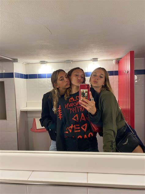 Public Bathroom Selfie 💜 ️💜 Public Bathrooms Relationship Goals Public