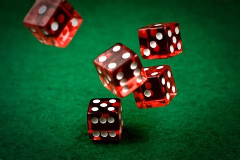 How To Throw And Control Dice In Craps