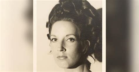 Tribute Wall Rose Shaw Sumner