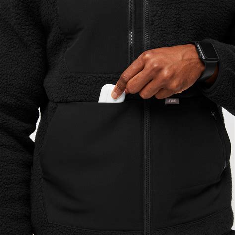 Mens On Shift™ Sherpa Jacket Black · Figs