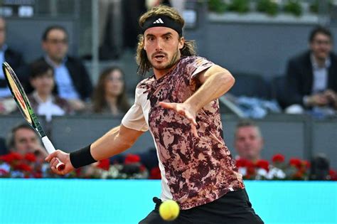 ATP Madrid Ottimo Baez Ma Alla Fine Vince Tsitsipas