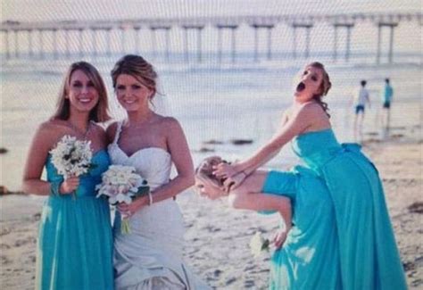 22 Funny Wedding Moments Caught On Camera Pleated Jeans