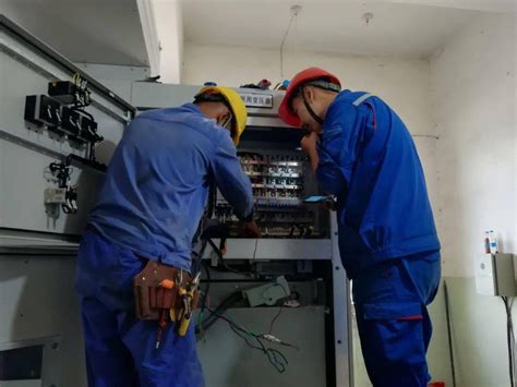 宋伟琛第三学期实习 机电系
