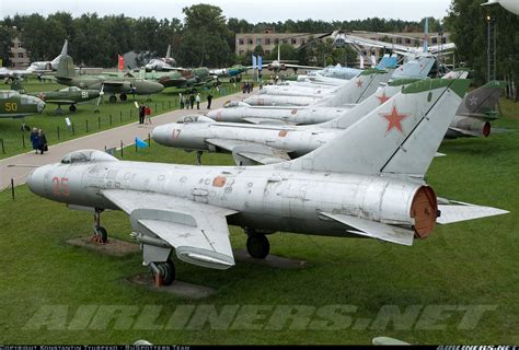 Sukhoi Su 7b Russia Air Force Aviation Photo 1576701