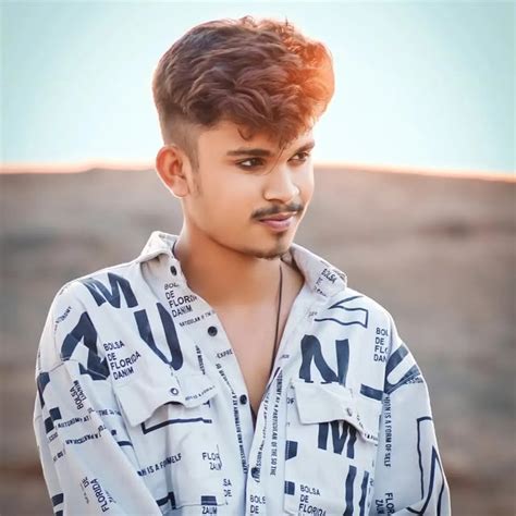 Vicky Vicky Model On Threads