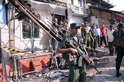 Sri Lanka Decreta Estado De Emergência