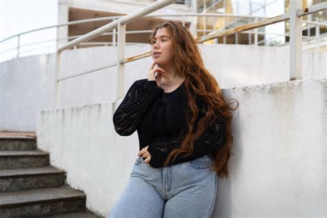 Flattering Styles For Pendulous Bellies