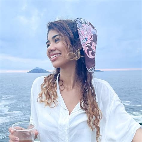 Iris Ribeiro Storymaker João Pessoa Ugc Irisrafaelle • Threads Say More