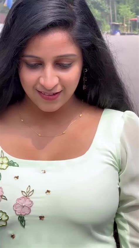 ഇഷ്ടയാൽ ഒരു ലൈക്ക് മറക്കല്ലേ കേരള സുന്ദരികൾ കേരള സുന്ദരിക