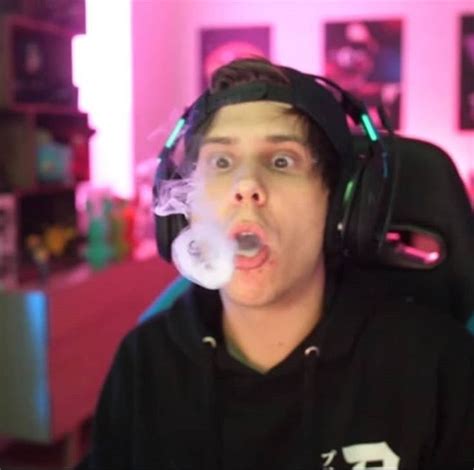 Pin En Y Rubius Rubia Rata Noruega