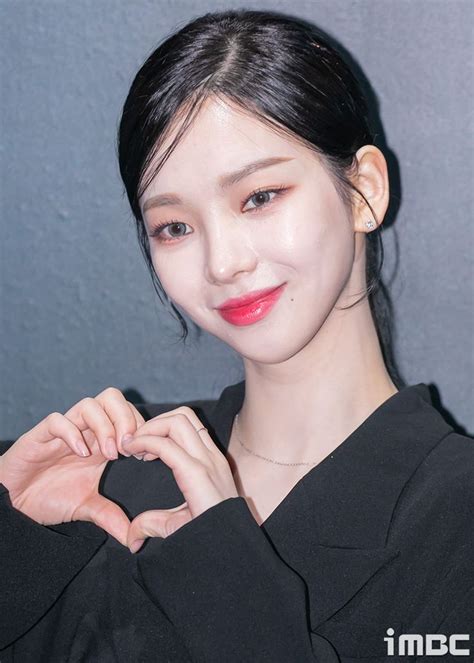 포토 카리나 넥스트 레벨 미모 Beauty event Pop up event Karina
