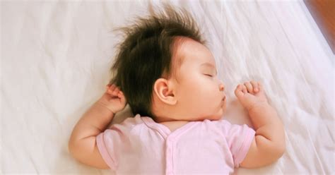 Does Sleep Training Actually Improve Infants Sleep Psychology Today