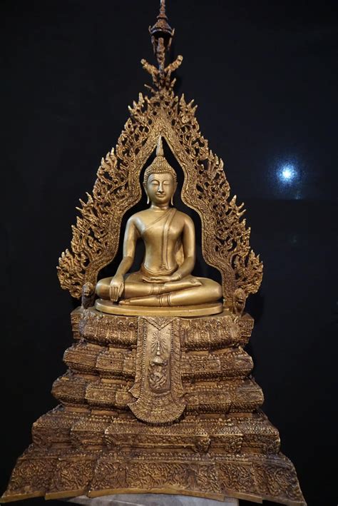 พระพุทธชินสีห์ จำลอง แหล่งรวมของโบราณ Facebook