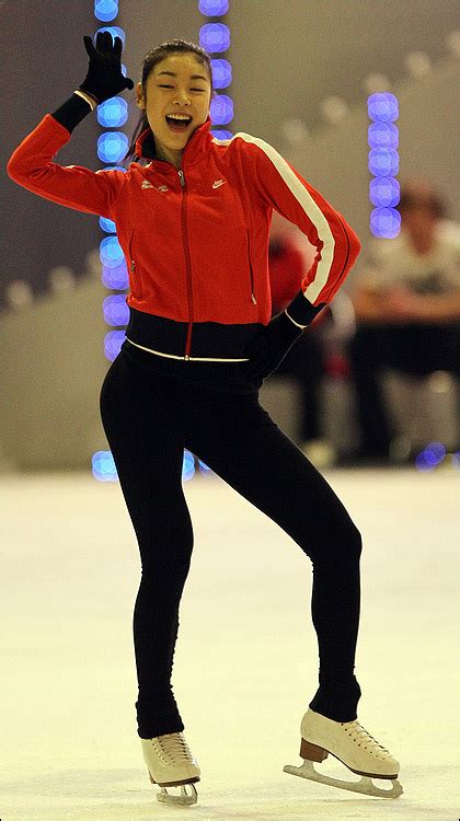 ´피겨 레전드´ 김연아아이스쇼 컨셉 ´007 작전´