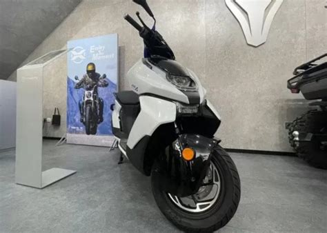 Motor Listrik Zeeho Ae8 Asal Tiongkok Segera Mengaspal Di Indonesia