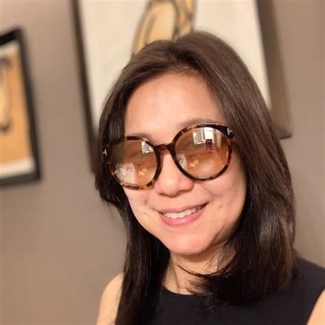 2w Zeeg Zeeg Wenwen • Threads Say More