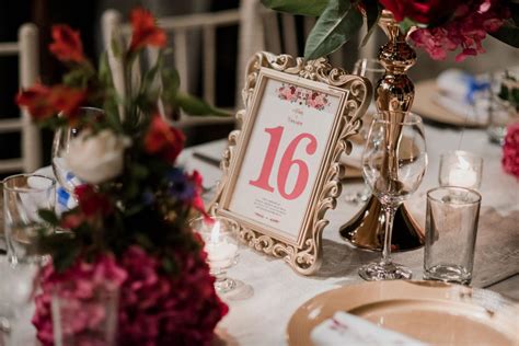 Centros De Mesa Con Arreglos Vintage