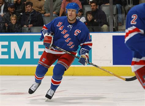 The Life And Career Of Mark Messier Story